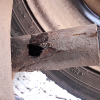 [Atrisināta] Dzv auto - Sarusejusi aizmugurejie amisi